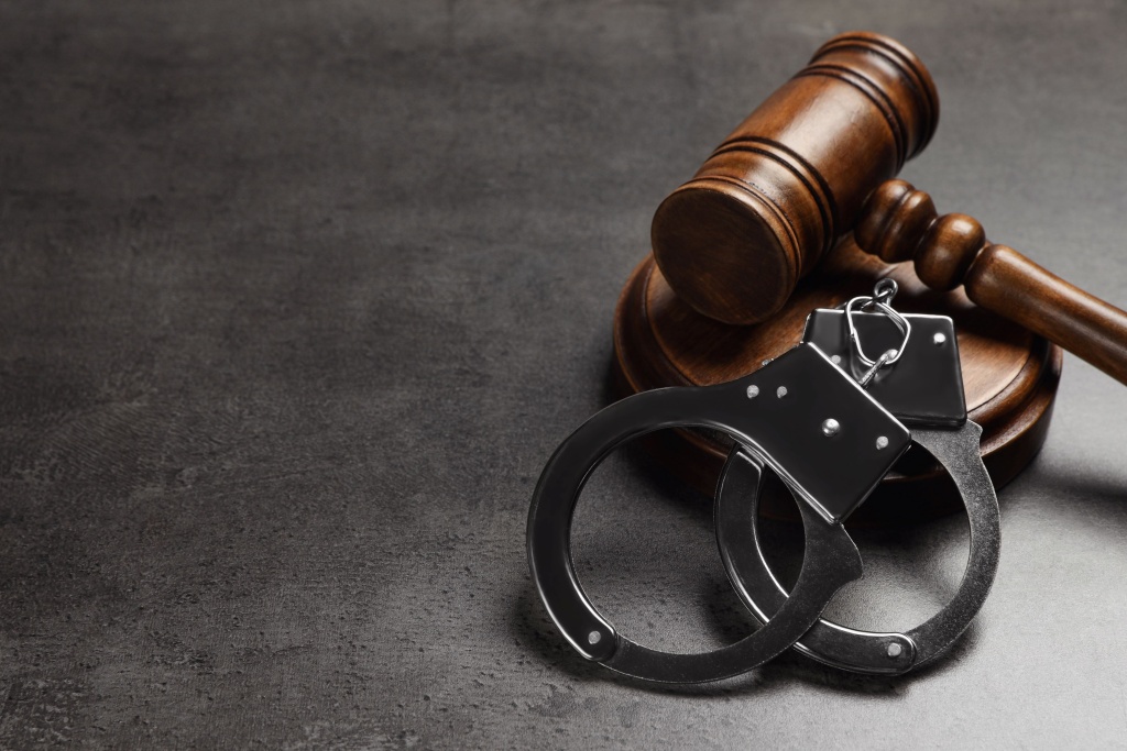 Differences Between Civil Law and Criminal Law | Law in the Modern World